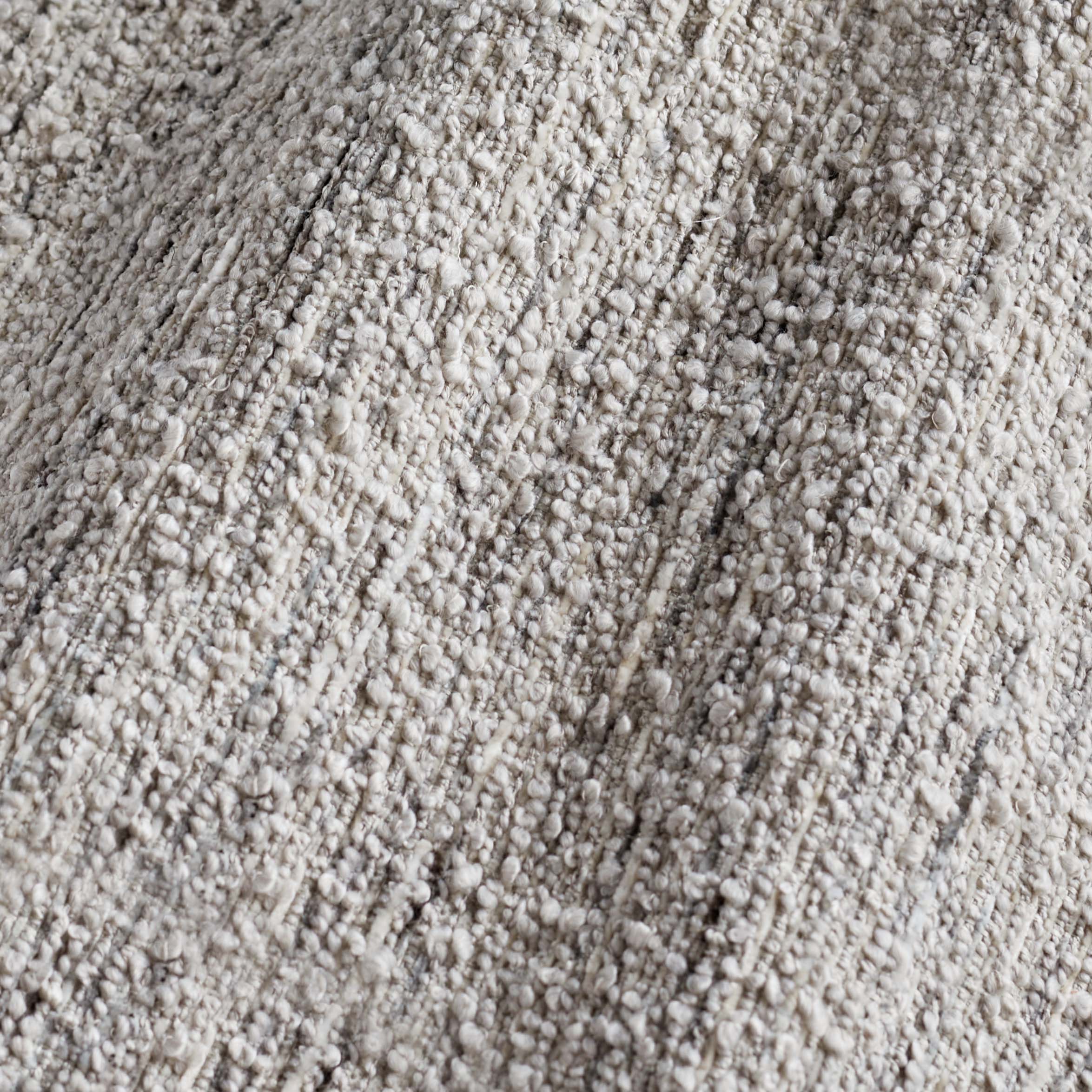 Cream Chunky Boucle – Danetti