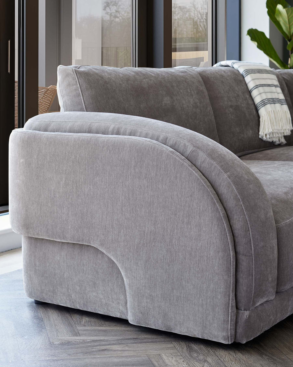 Casey mid grey chenille fabric small corner sofa – Danetti
