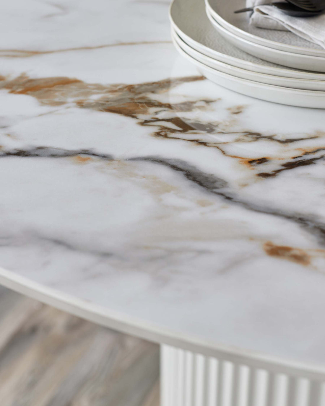 Austin natural ceramic 6 seater dining table – Danetti