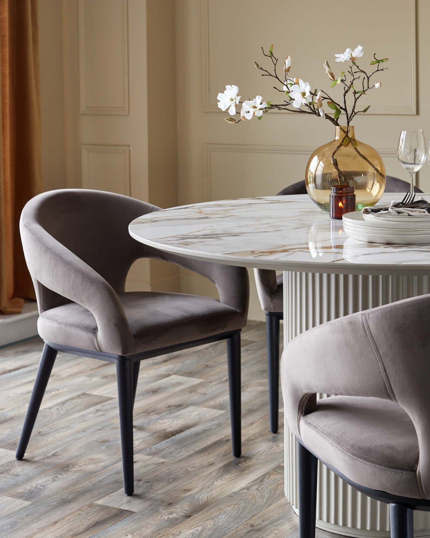 Austin natural ceramic 6 seater dining table – Danetti