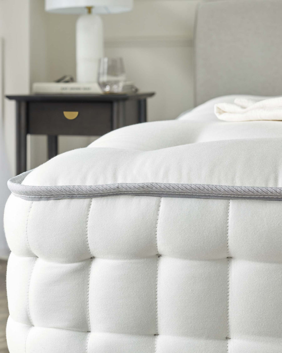 Deluxe Comfort 1000 Pocket Spring Firm Double Mattress – Danetti