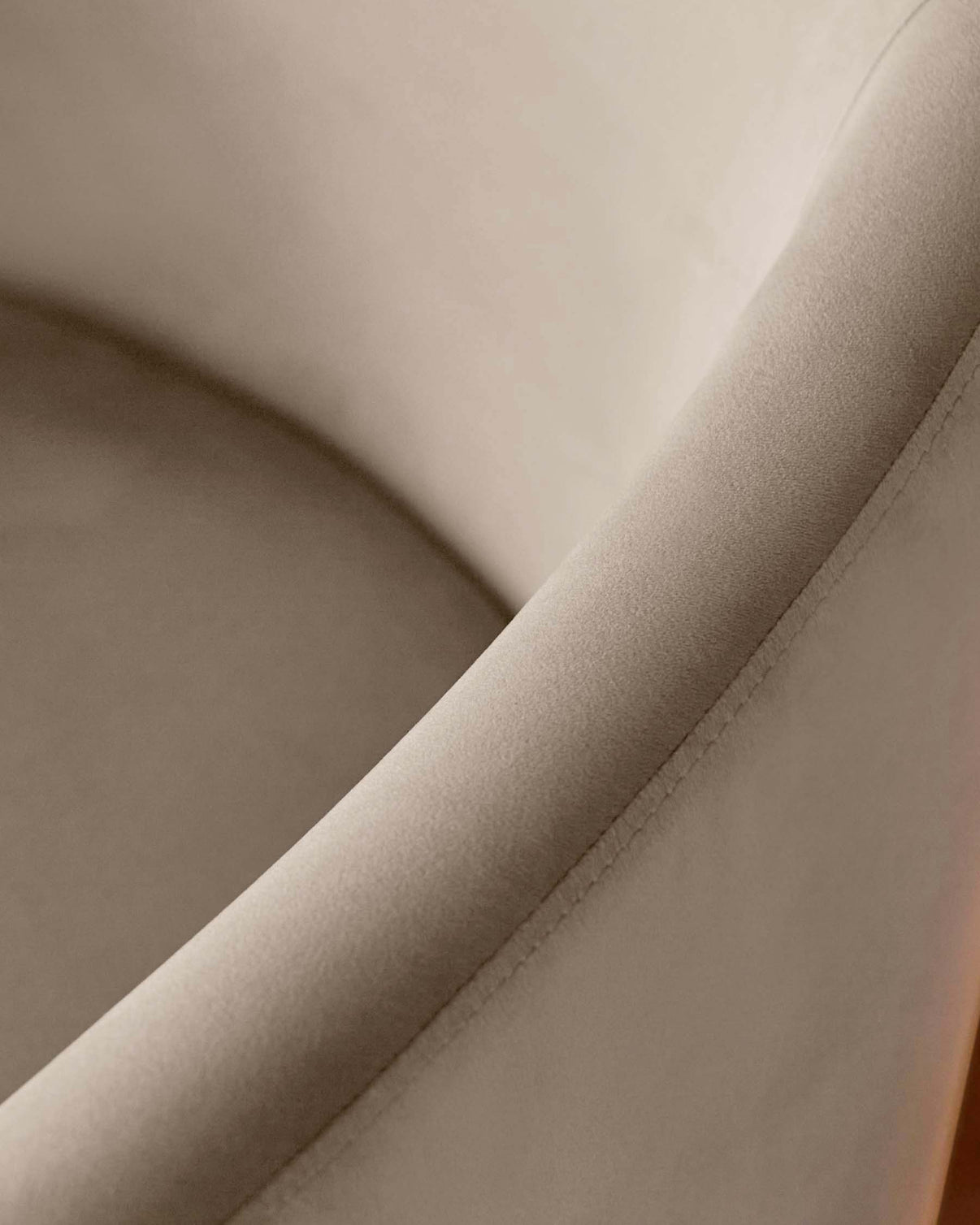 Freya champagne velvet dining chair – Danetti