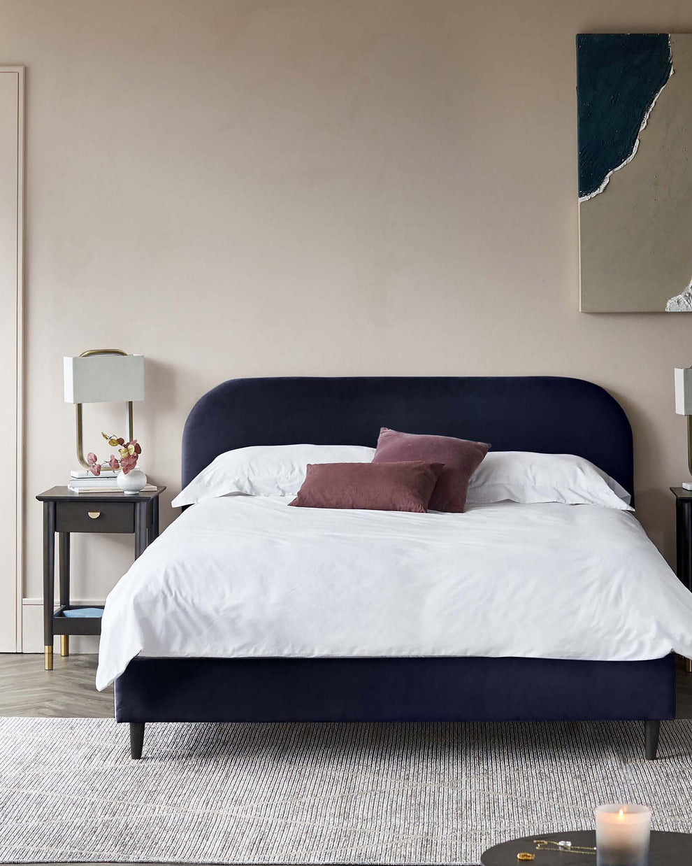 Hampton dark navy velvet double bed – Danetti