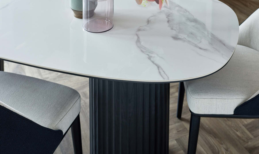 Hanne white ceramic 6 seater dining table – Danetti