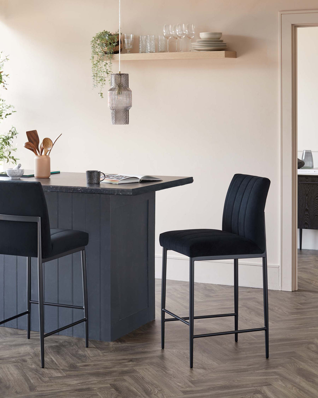 Kendra Black Metal Bar Stool Black Classic Velvet – Danetti