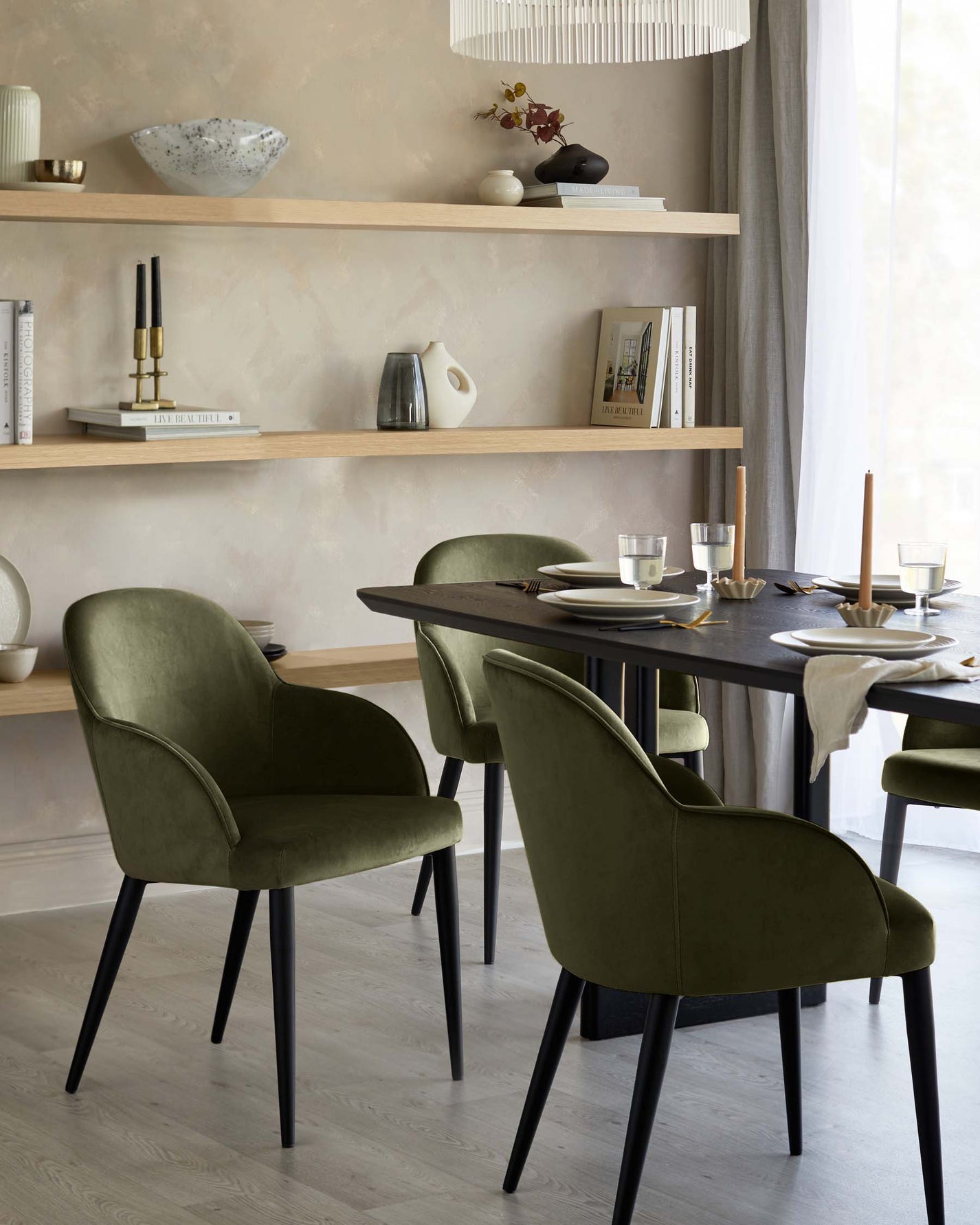 Lani olive green velvet dining chair – Danetti