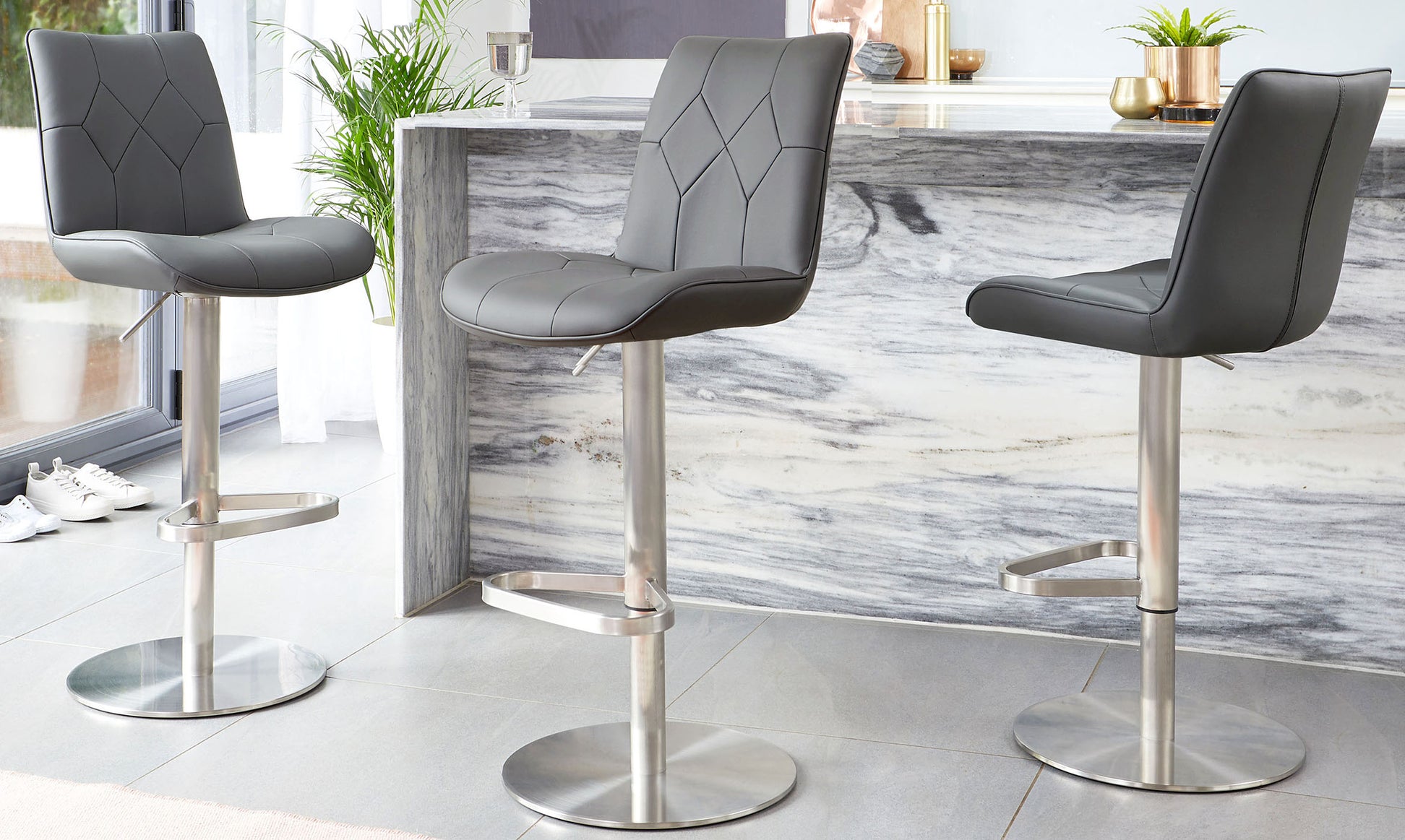 Lumos Gas Lift Kitchen Stools with Backs | Danetti
