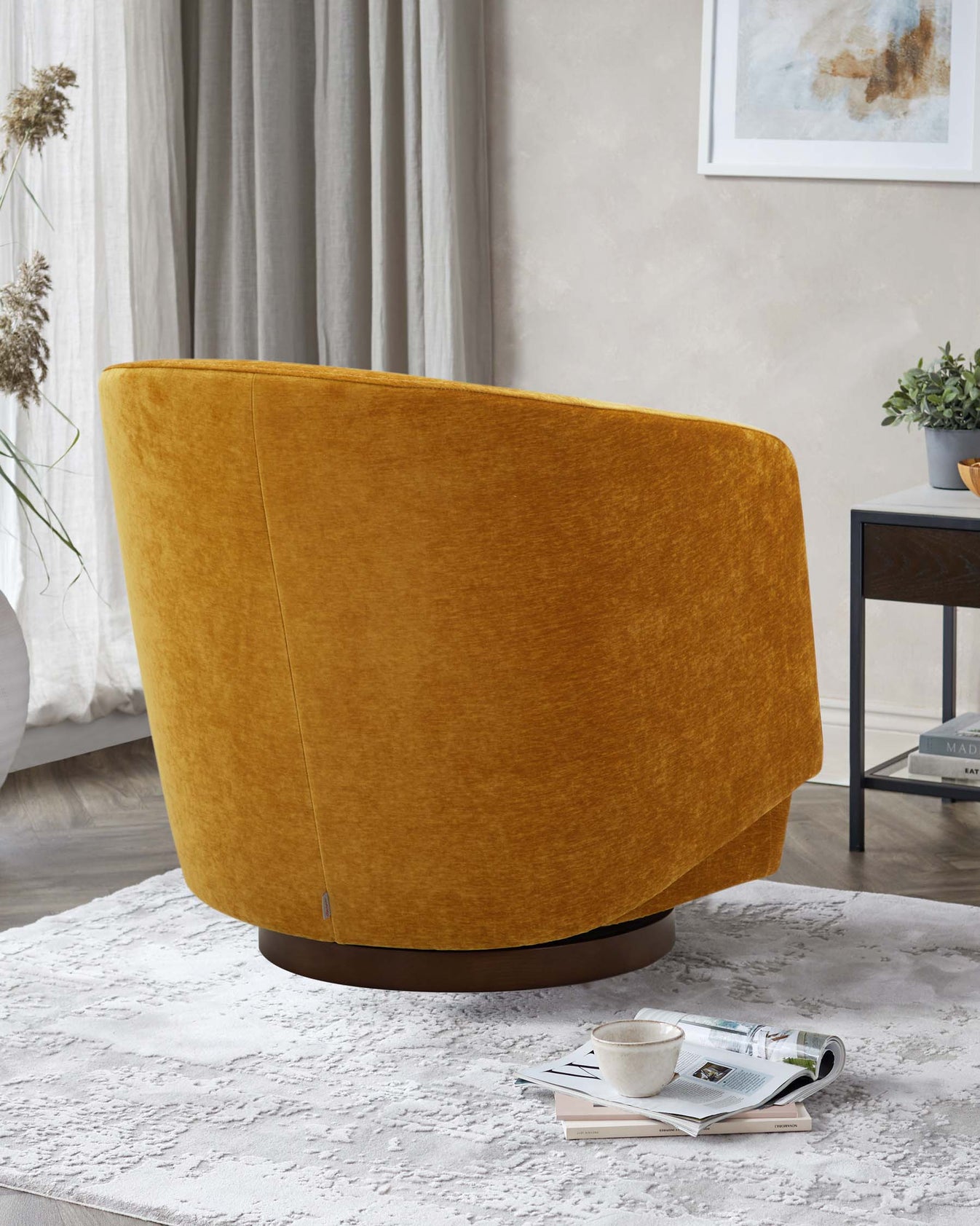 Natalia ochre chenille swivel accent chair – Danetti