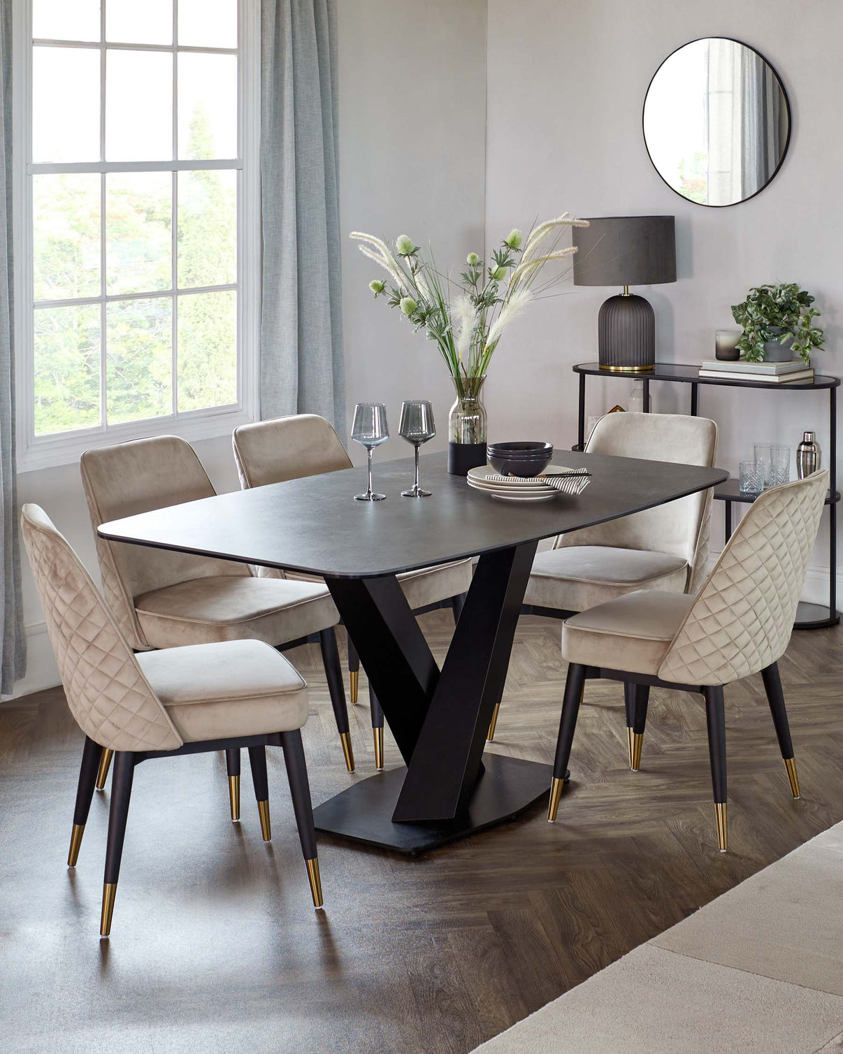Mae Champagne Velvet Dining Chair – Danetti