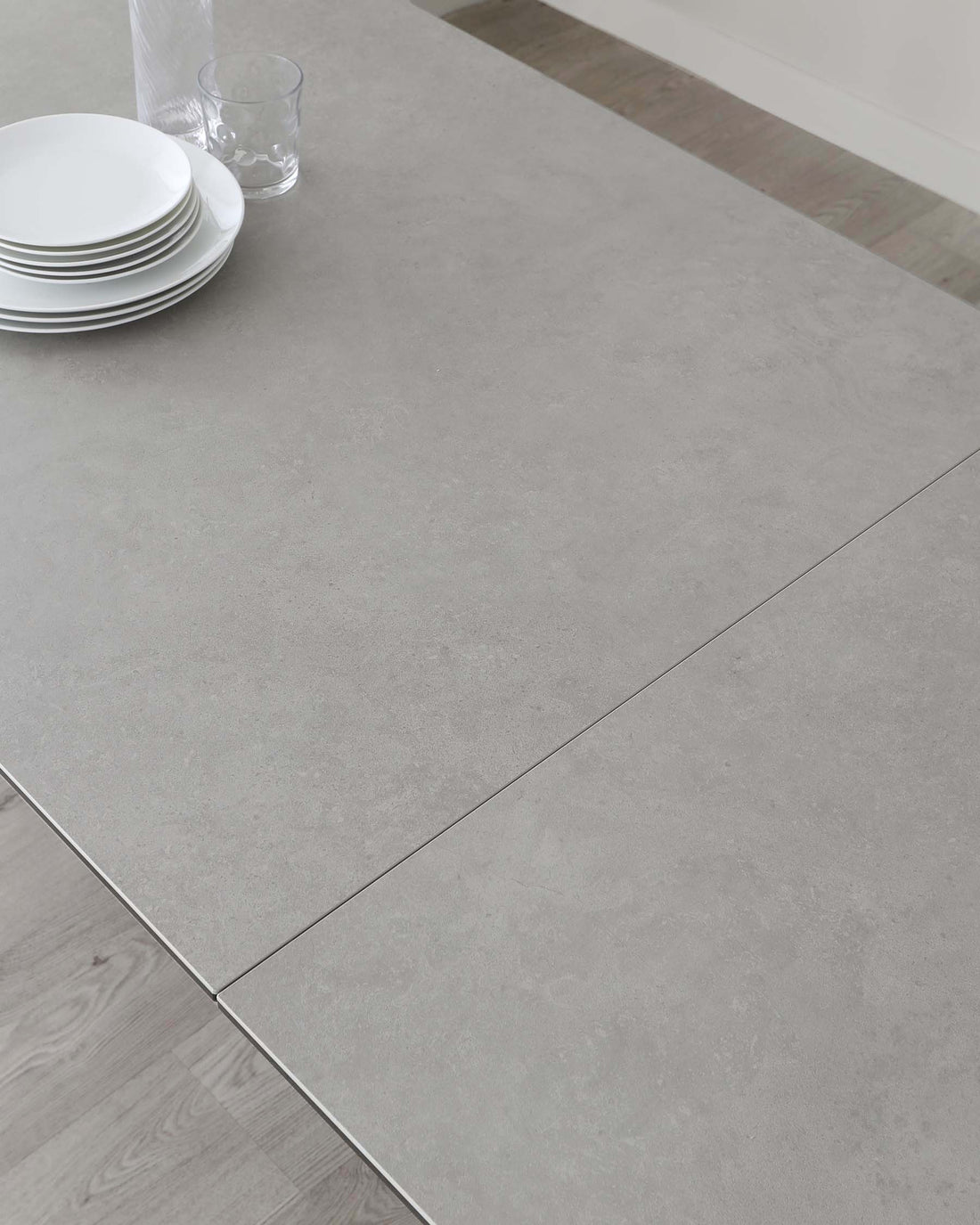 Louis Light Grey Ceramic Extending Dining Table | Danetti