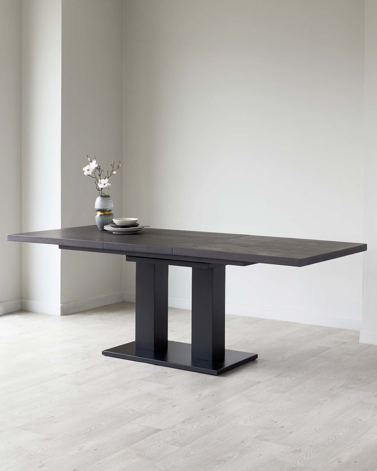 Morgan 6 to 8 Seat Extending Dark Oak Dining Table | Danetti